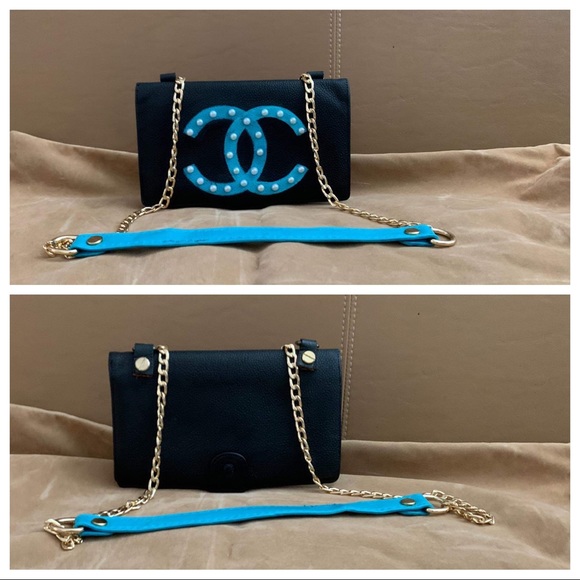 CHANEL | Accessories | Vintage Chanel Cc Logo Caviar Black Leather ...